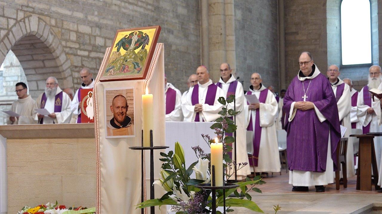 Obsèques et inhumation de Dom Godefroy Raguenet de Saint-Albin, Abbé d ...