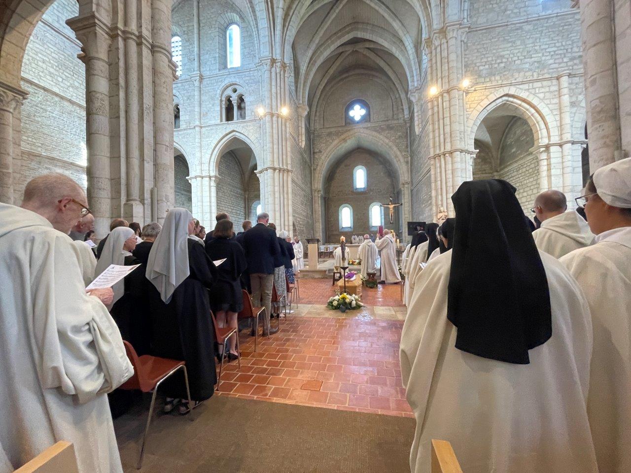 Obsèques et inhumation de Dom Godefroy Raguenet, Abbé d’Acey : Ordre ...